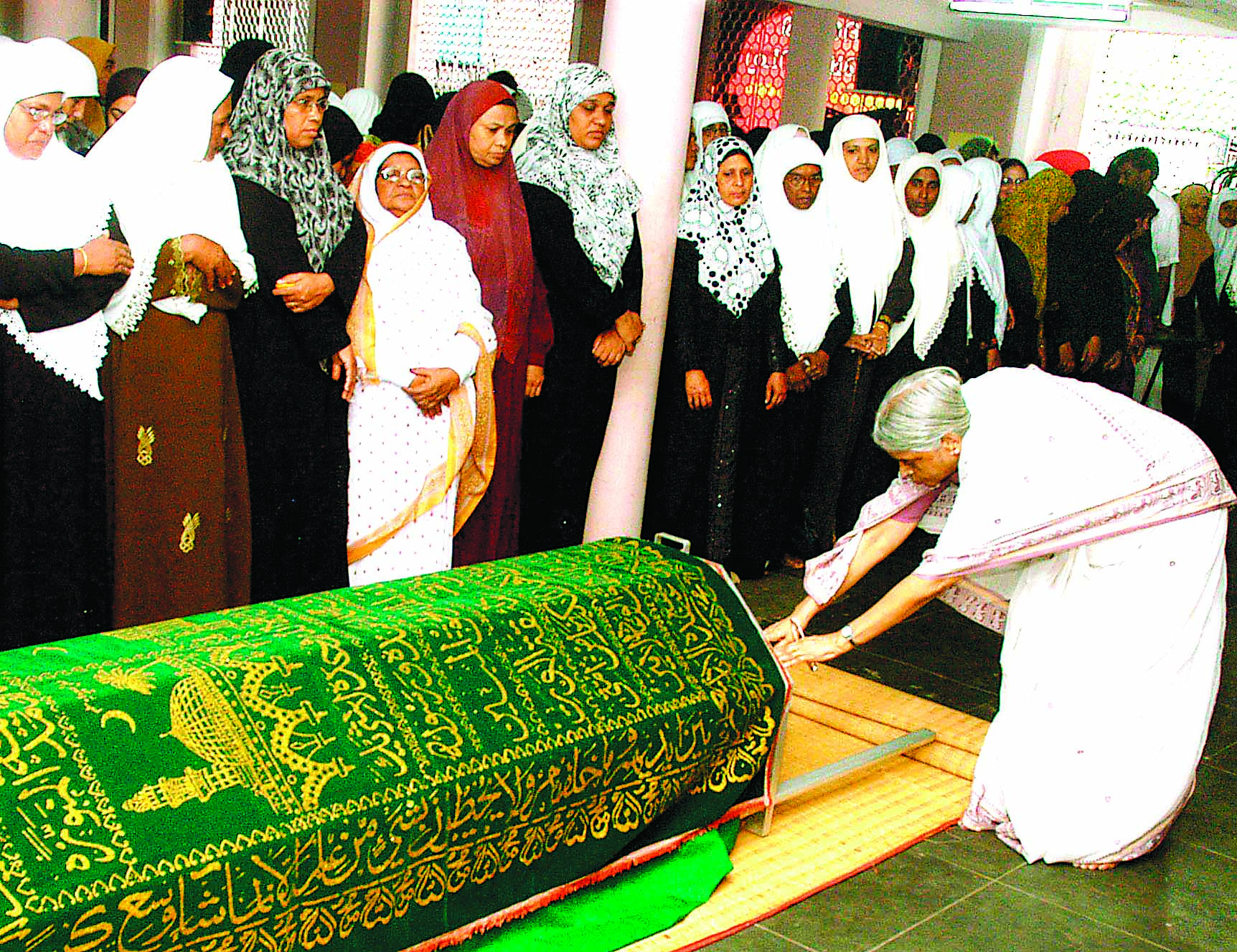 സുഗതകുമാരി: തോൽക്കുന്ന യുദ്ധത്തിനിറങ്ങിയ പടയാളി | sugathakumari the ...