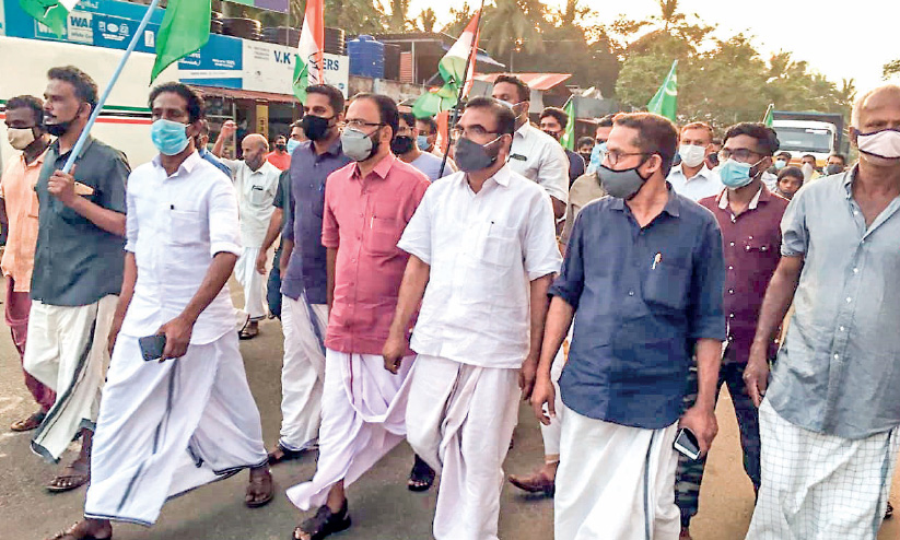 ക പ്പൂ രി ലെ പൊ ട്ടി ത്തെ റി: അ ന്വേ ഷ ണം ഊ ര്‍ജി തം | Explosion in ...