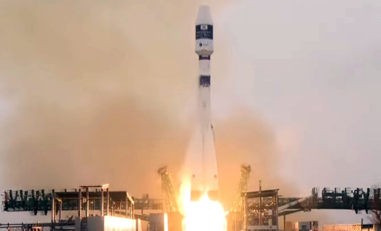 സൗ ദി അ റേ ബ്യ നി ർ മി ച്ച ര ണ്ട് ഉ പ ഗ്ര ഹ ങ്ങ ളു ടെ വി ക്ഷേ പ ണം വി ജ ...