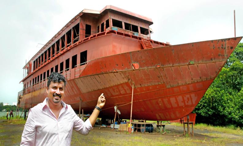 കൊച്ചിയിലുണ്ടൊരു കപ്പല് മുതലാളി; യമണ്ടൻ കപ്പലും | largest private ship ...