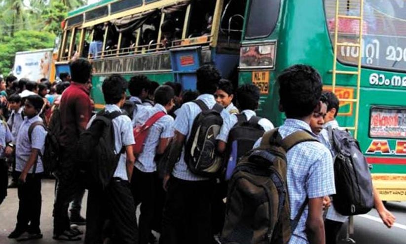 ബസുകളിൽ വിദ്യാർഥികൾക്ക് വിവേചനം നേരിടുന്നുണ്ടോ?; വാട്സ്ആപ്പ് വഴി ...