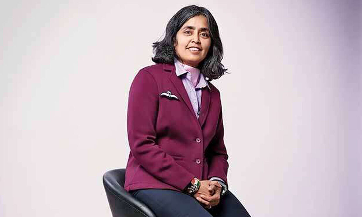 ഡോ. സീ മ റാ വു-സൂ പ്പ ർ ക മാ ൻ ഡോ | story of India's First Woman ...