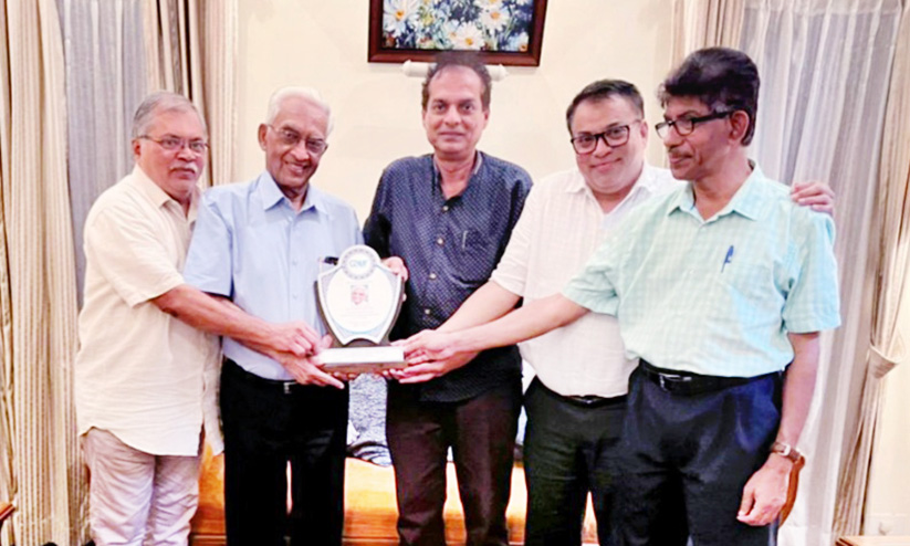 ഡോ. തോമസ് മാത്യുവിനെ 'കോഫ്' ആദരിച്ചു | CAUF honored dr. thomas mathew ...