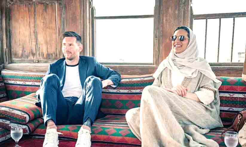 Messi in Jeddah history | Lionel Messi visits the historic site of ...