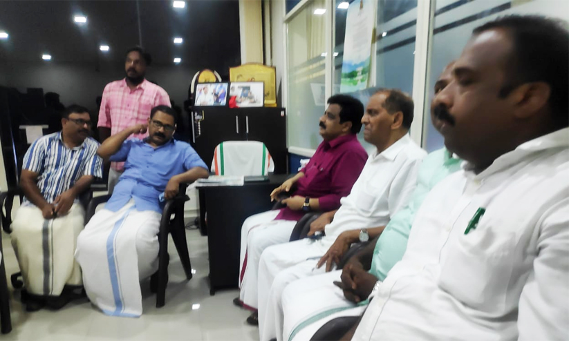 പിണറായി ജനങ്ങളിൽ നിന്നകന്നുവെന്ന് എം.കെ. മുനീർ | MK Muneer MLA visits ...