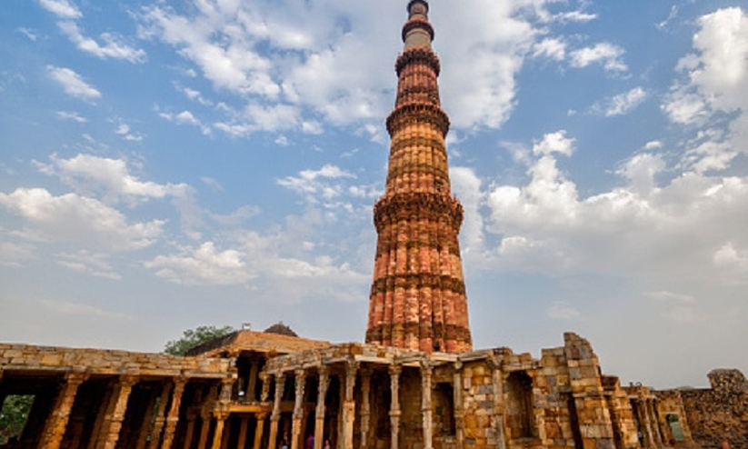 ഖുതുബ് മിനാറിന്റെ ഉടമസ്ഥത അവകാശപ്പെട്ട ഹരജി തള്ളി; പൂജയ്ക്കും വിഗ്രഹം ...