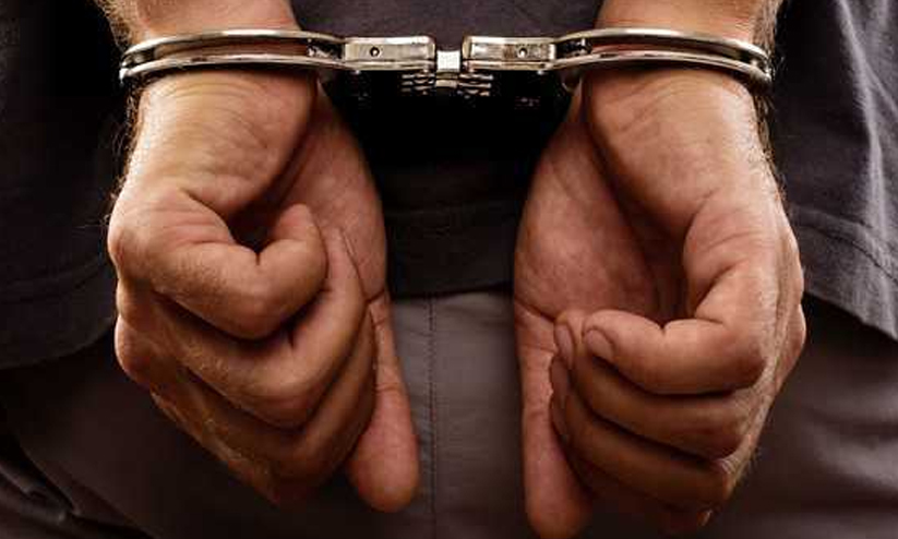 ഡാൻസ് തെറ്റിച്ച് കളിച്ചതിന് വിദ്യാർഥികളെ മർദിച്ച അധ്യാപകൻ അറസ്റ്റി ...