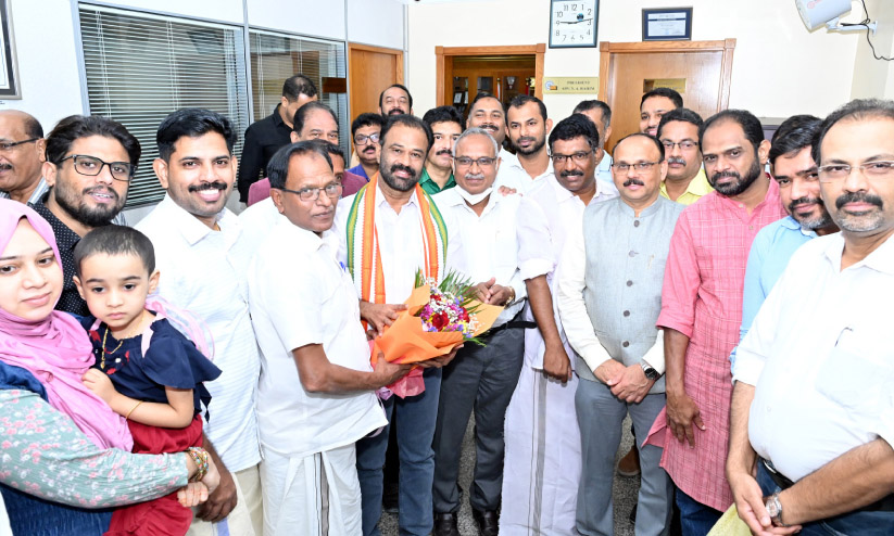 ക ണ്ണൂ ർ മേ യ ർ ക്ക് സ്വീ ക ര ണം ന ൽ കി | reception given to kannur ...