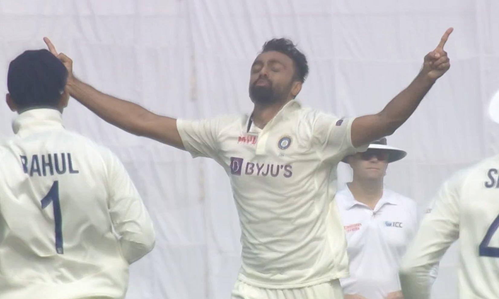 12 വർഷത്തിനു ശേഷമിറങ്ങി കന്നിവിക്കറ്റ്; ഉനദ്കട്ട് കുറിച്ചത് അത്യപൂർവ ...