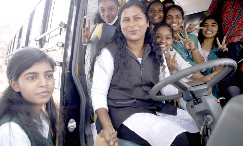 കരുതൽ വളയം; സുജക്കിത് പുതിയ നിയോഗം | school bus driver-suja | Madhyamam