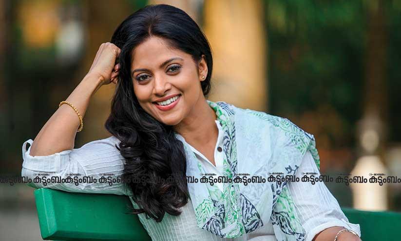 ‘കുടുംബത്തി ന്‍റെ വേര് കേരളത്തിലാണ്. പപ്പ മൊയ്തു തലശ്ശേരിക്കാരൻ. മമ്മി ...