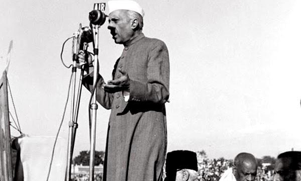 ആ വെ ളി ച്ചം അ ണ ഞ്ഞു പോ യി രി ക്കു ന്നു | Nehru's Speech after the ...