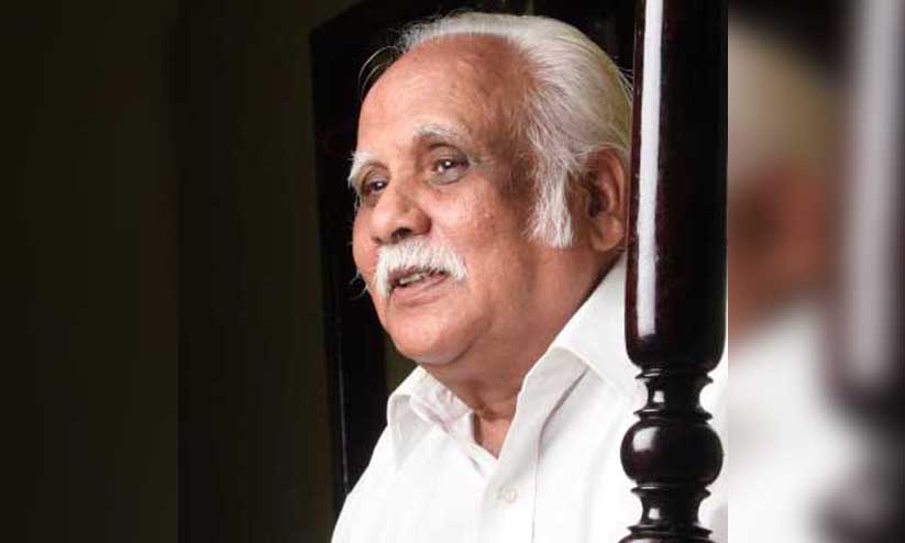 ആ യി രം പൂ ർ ണ ച ന്ദ്ര ന്മാ രു ടെ നി റ ശോ ഭ യി ൽ ഈ ച രി ത്രാ ന്വേ ഷി ...