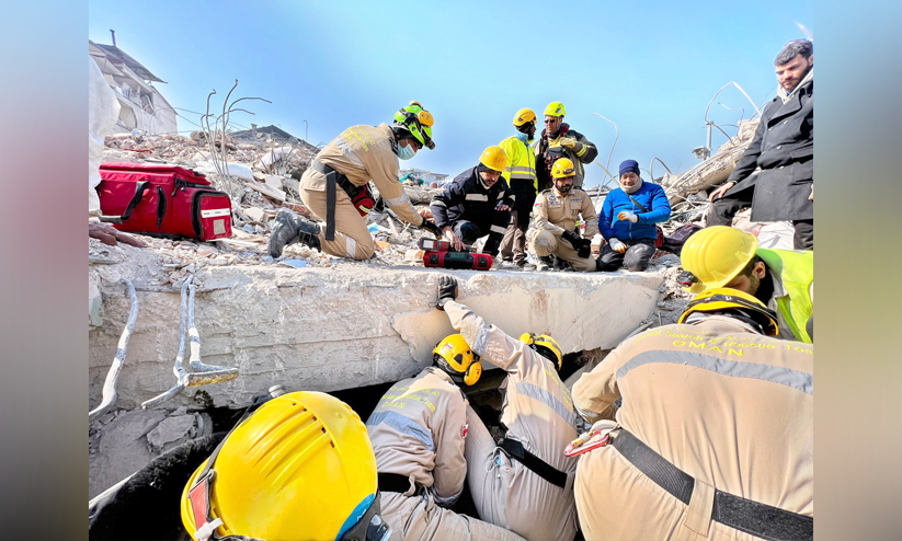യുവതി ഏ ഴു ദി വ സം കെ ട്ടി ടത്തിനടിയി ൽ; ര ക്ഷ ക രാ യി ഒ മാ ൻ റെ സ്ക്യൂ ...