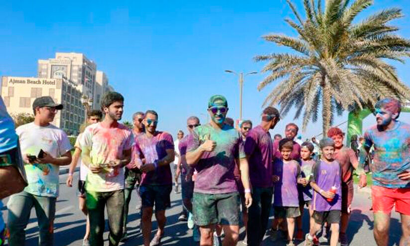 നി റ ങ്ങ ള്‍ വി ത റി അ ജ്മാ ന്‍ പെ യി ന്‍റ് റ ണ്‍ | Ajman paint run- u ...