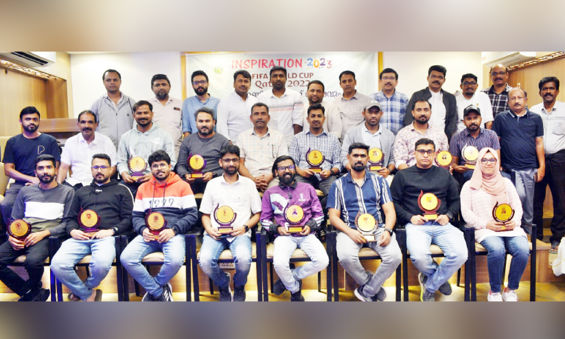 കൊ ടി യ ത്തൂ ർ പ ഞ്ചാ യ ത്ത് കെ. എം. സി. സി ലോ ക ക പ്പ് വ ള ന്റി യ ർ മാ ...
