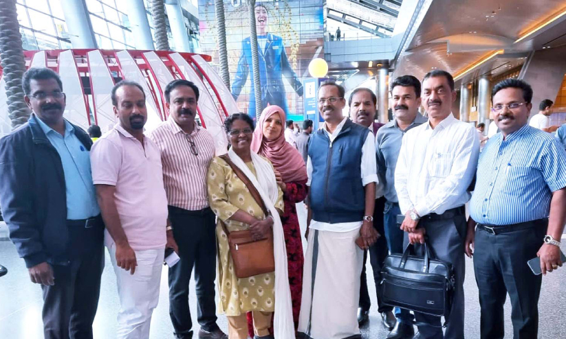 ടി. പി രാ മ കൃ ഷ്ണ ന് സം സ്കൃ തി സ്വീ ക ര ണം | TP Ramakrishnan in qatar ...