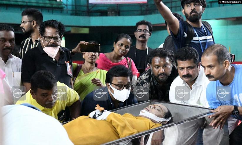ഇന്നസെന്‍റിന് വിട; സംസ്കാരം ചൊവ്വാഴ്ച ഇ രി ങ്ങാ ല ക്കു ടയിൽ, ഇന്ന് എ ...