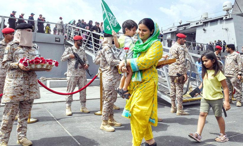 സൗദിയുടെ രക്ഷാദൗത്യം തുടരുന്നു; 119 സ്വദേശികളടക്കം 2,991 പേരെ ...