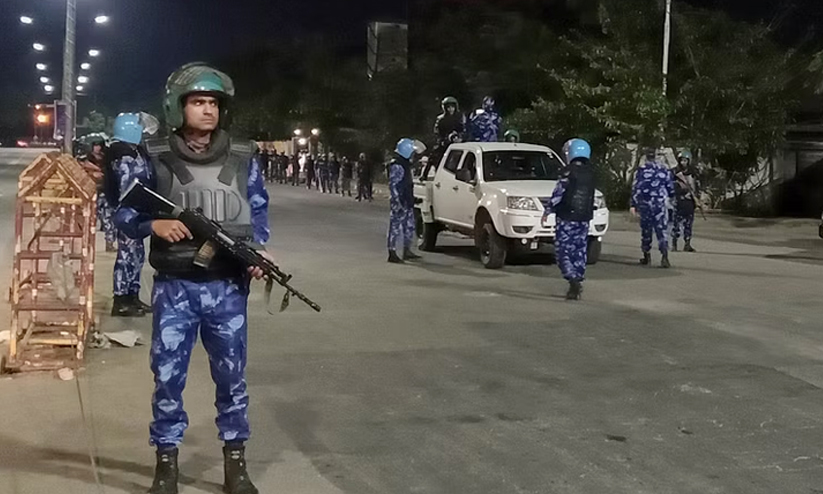രാത്രി കാറിലെത്തി ഇറച്ചിക്കട കത്തിച്ചു; മണിപ്പൂരിൽ മൂന്ന് ദ്രുതക ...