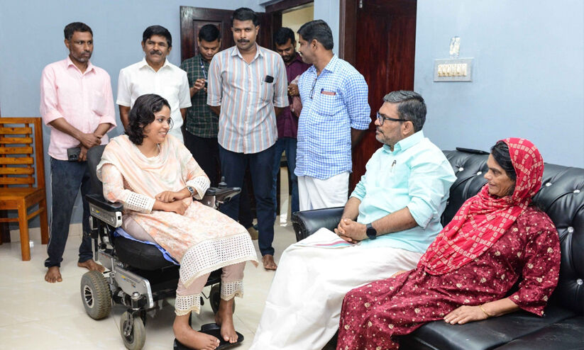 ഷെറിന്‍ ഷഹാനയെ അഭിനന്ദിച്ച് മന്ത്രി എം.ബി. രാജേഷ് | Minister M.B ...