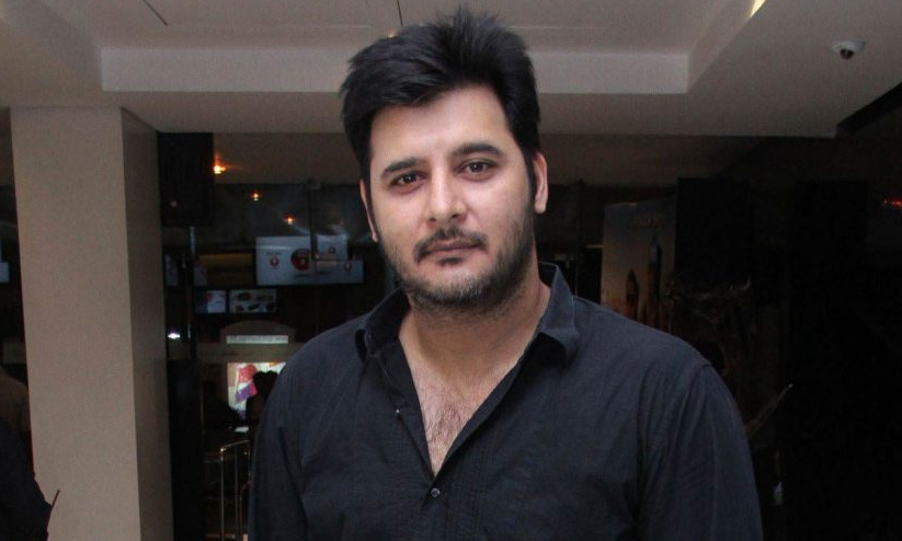 ആത്മഹത്യചിന്ത അലട്ടി; ജീവിക്കാൻ മെക്കാനിക്കായും ടാക്സി ഡ്രൈവറായും ജോലി ...