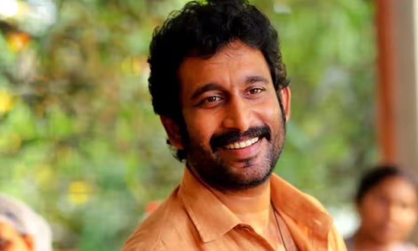 സ്റ്റിൽ ഫോട്ടോ ഗ്രാഫറായ അച്ഛന്റെ ആഗ്രഹം സിനിമയായിരുന്നു, അത് നടന്നില്ല ...