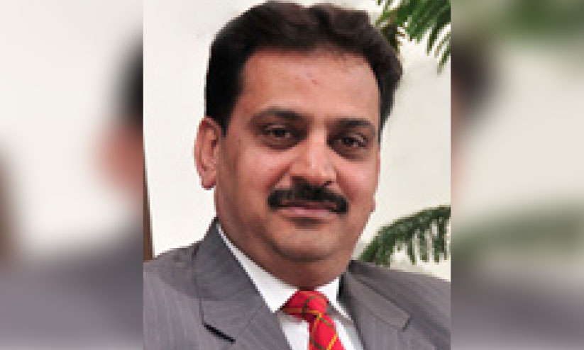 ഇ ന്ത്യ ൻ സ്‌ കൂ ൾ മ സ്‌ ക ത്ത് പ്രി ൻ സി പ്പ ൽ രാ ജി വെ ച്ചു ...