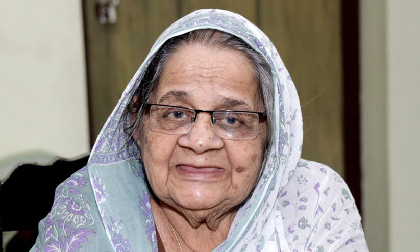 സാഹിത്യകാരൻ മൊയ്‌തു പടിയത്തിന്‍റെ ഭാര്യ ഖദീജ നിര്യാതയായി | khadeeja wife of writer moidu ...