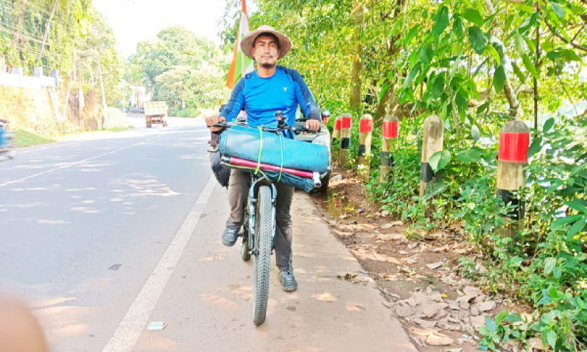 സൈക്കിളിൽ ഇന്ത്യ ചുറ്റുന്ന ഷാനു രജപുത് ഇരിട്ടിയിൽ | Shanu Rajput, who ...