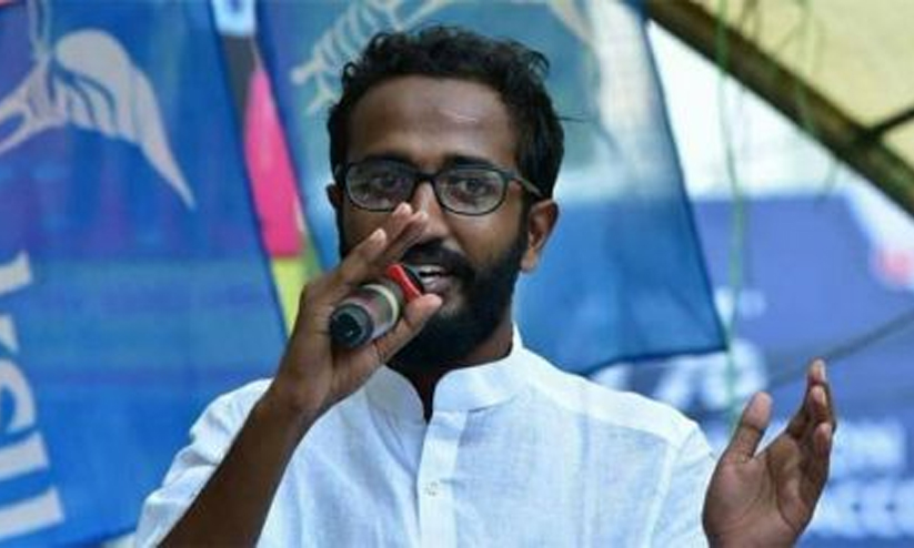 പൊലീസിന്‍റെ കെടുകാര്യസ്ഥതയാണ് മഹാരാജാസിലെ ആക്രമണങ്ങൾക്ക് കാരണം ...