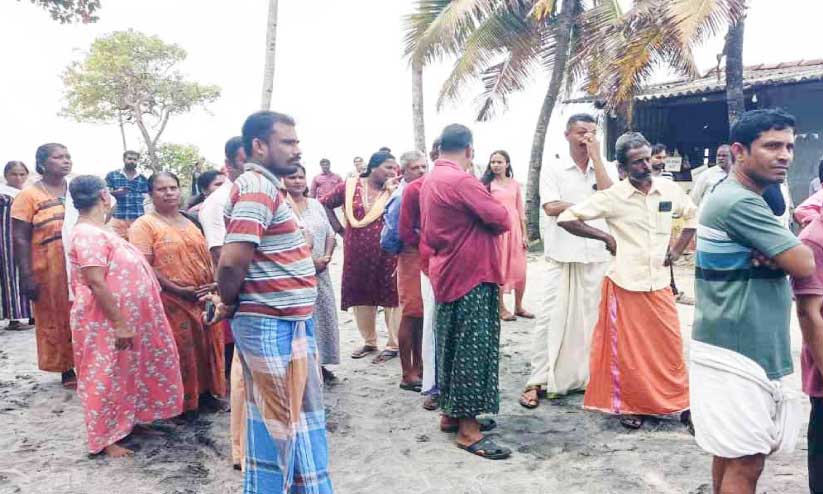 അഴീക്കോടൻ നഗറിൽ മണ്ണുനീക്കുന്നത് നാട്ടുകാർ തടഞ്ഞു | Locals stopped the ...