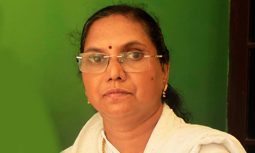 ഒടുവിൽ സർക്കാർ വഴങ്ങി; പി.ബി. അനിതയെ കോഴിക്കോട് തന്നെ നിയമിക്കും ...