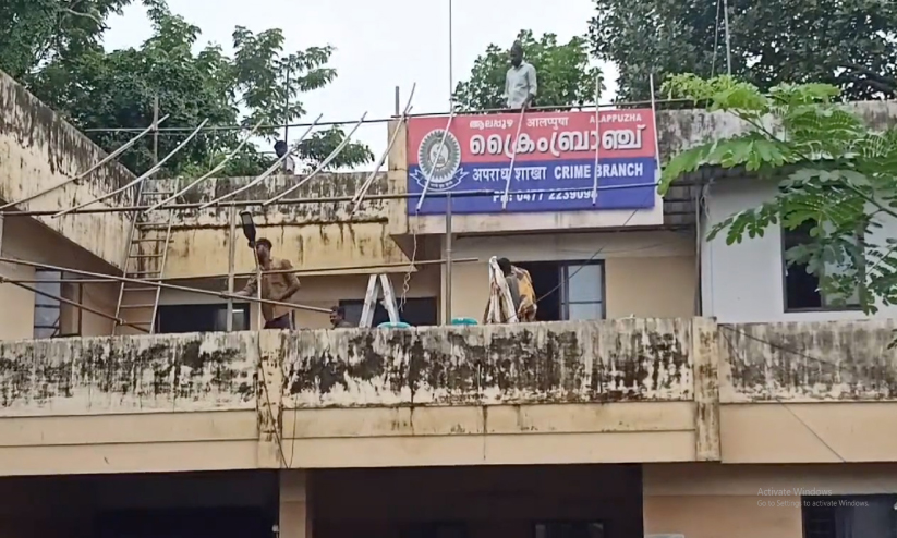 ഗു ണ്ട യു ടെ വീ ട്ടി ലെ വി രു ന്ന് ഡിവൈ.എസ് .പിയുടെ യാത്രയയപ്പിന് ...