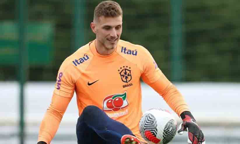 ബ്രസീൽ ഗോൾ കീപ്പർ ബെന്റോ അൽ നസ്റിൽ | Brazilian GK Bento signs in as new ...