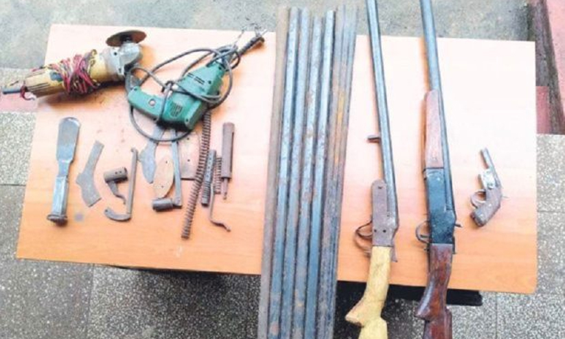 നാടൻ തോക്കുകൾ നിർമിച്ചുവിൽക്കുന്ന മലയാളി കുടകിൽ അറസ്റ്റിൽ | A Malayali ...