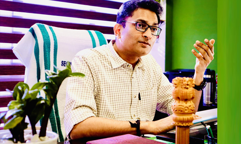 ചീഫ് സെക്രട്ടറിക്കും അഡീഷനൽ ചീഫ് സെക്രട്ടറിക്കും വക്കീൽ നോട്ടീസയച്ച് എ ...