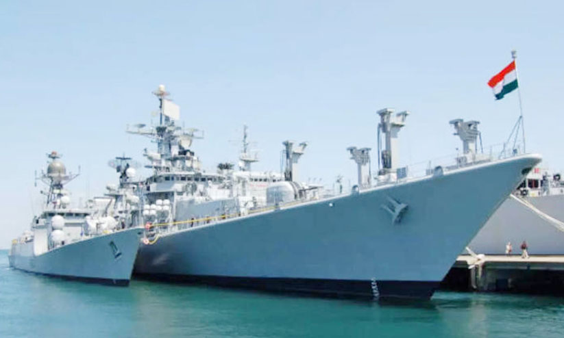 ഗോവൻ തീരത്ത് നാവികസേന കപ്പൽ മത്സ്യബന്ധന ബോട്ടിൽ ഇടിച്ചു | Navy ship ...