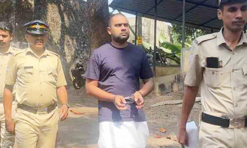 പാതിവില തട്ടിപ്പ് ; പൊലീസ് ഇരക ളെ വേട്ടയാടുന്നു | Half price scam case ...