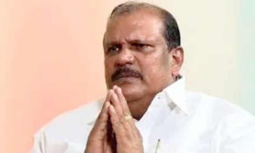 അറസ്റ്റ് പേടിച്ച് പി.സി. ജോർജ് ഒളിവിൽ; രണ്ടു തവണ പൊലീസ് ...