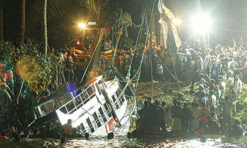 താനൂർ ബോട്ട് ദുരന്തം; ബോട്ട് സർവിസിന് നഗരസഭ അനുമതി നൽകിയിരുന്നില്ലെന്ന് മുൻ ഡിവൈ.എസ്.പി | Tanur ...