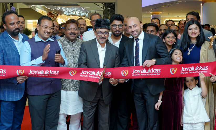 യു. ഡബ്ല്യു മാ ളി ൽ ജോ യ് ആ ലു ക്കാ സ് പു തി യ ഷോ റൂം തു റ ന്നു | Joy Alukas opens new showroom ...