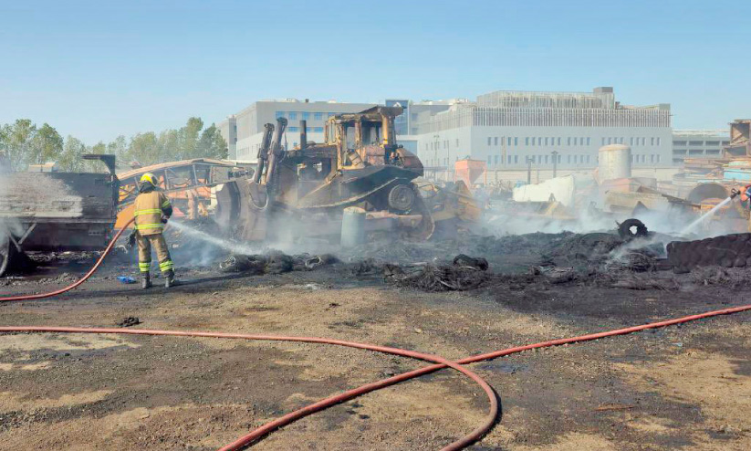 അം ഗറ സ്ക്രാ പ്പ് യാ ർ ഡി ൽ തീ പി ടി ത്തം | Fire breaks out at Angara ...