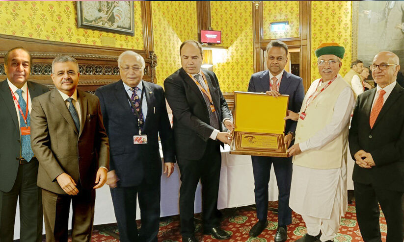 അഡ്വ. ഹാരിസ് ബീരാനും മുകുൾ റോഹ്തഗിക്കും ലൈ ഫ് ടൈം അ ച്ചീ വ്മെ ന്‍റ് അ ...