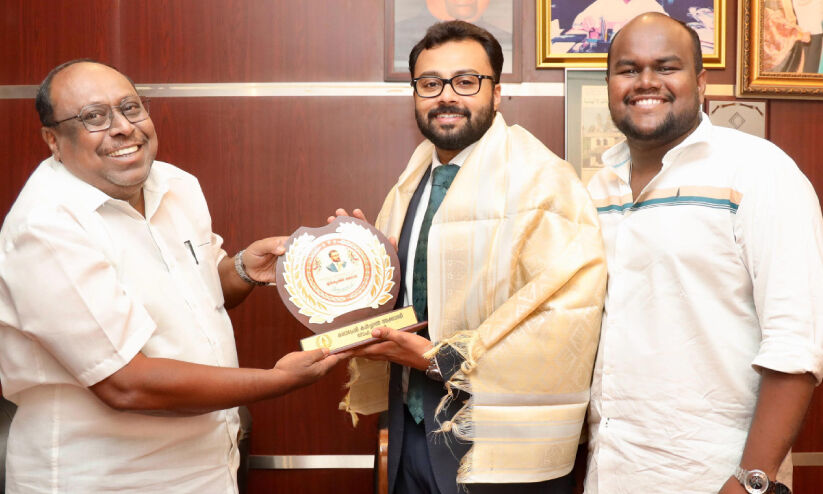 പ്ര വാ സി ക ളു ടെ വോ ട്ട് ഉ റ പ്പു വ രു ത്താ നു ള്ള ന ട പ ടി ഊ ര്‍ജി ത ...