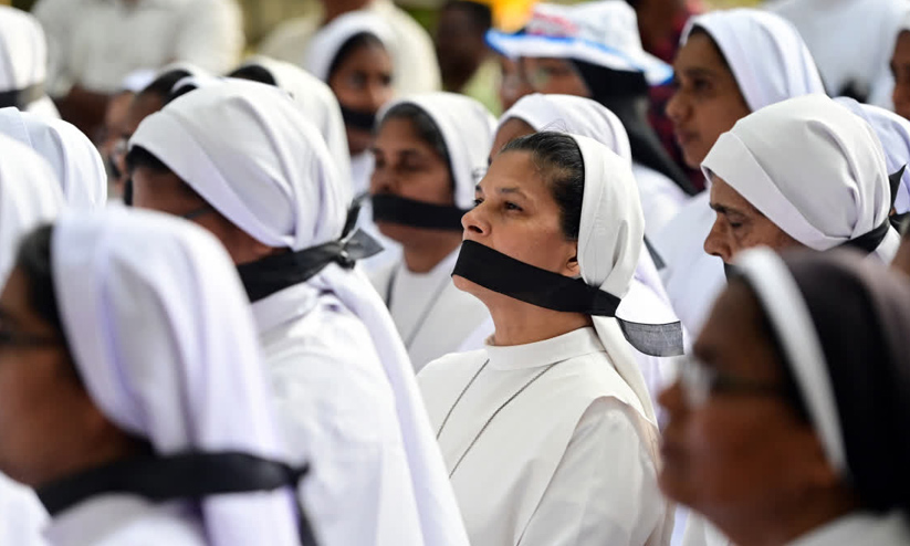 മ ത പ രി വ ർ ത്ത ന വി വാ ദം ഉ ന്ന മി ടു ന്ന താ രെ? | religious ...