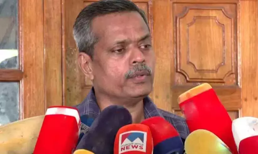 തുറന്നുപറച്ചിൽ വിവാദം: ഡോ. ഹാരിസ് ചിറക്കൽ അവധിയിൽ | Dr. Haris Chirakkal on leave | Madhyamam