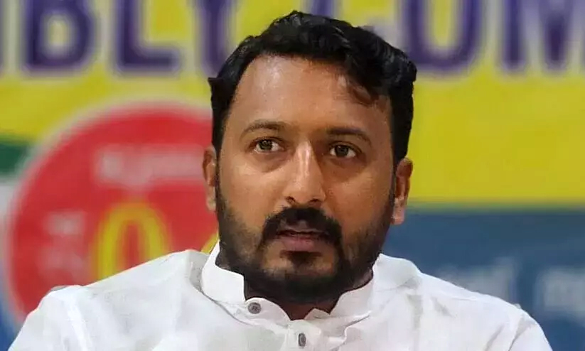 ‘രാഹുലിനെതിരെ തെളിവില്ല, ഗ ർ ഭഛി ദ്രം നടന്നിട്ടുണ്ടോ എന്നതിൽ വ്യക്തത ...