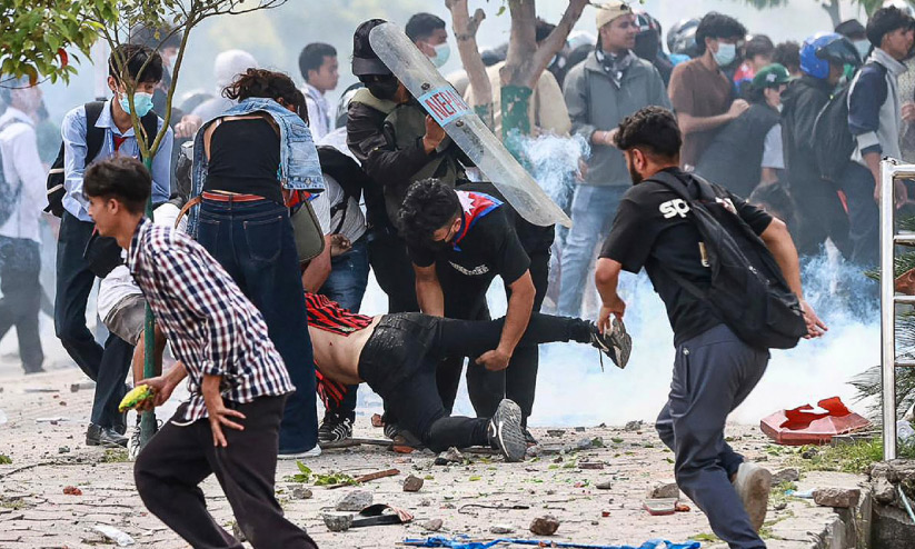 വിലക്കിൽ വീഴുമോ ഭരണം? മുൾമുനയിൽ നേപ്പാൾ | Will the government fall ...