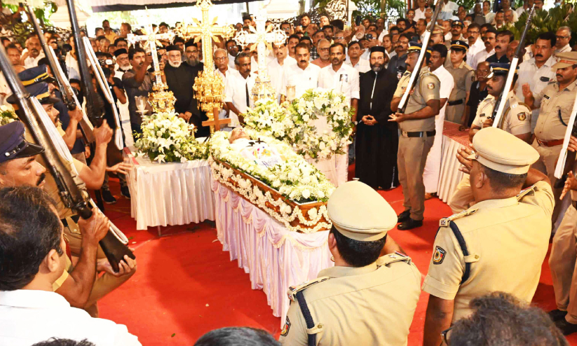 പി.പി. തങ്കച്ചന് നാട് വിട നൽകി | P.P. Thankachan's body cremated ...